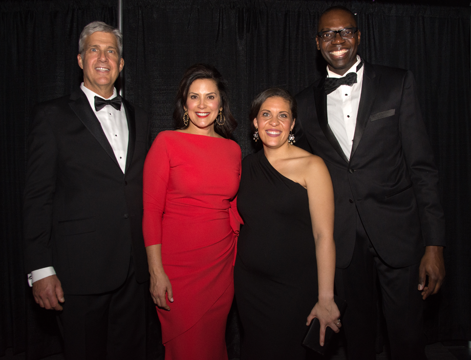 Whitmer becomes Michigan governor, pledges bipartisanship